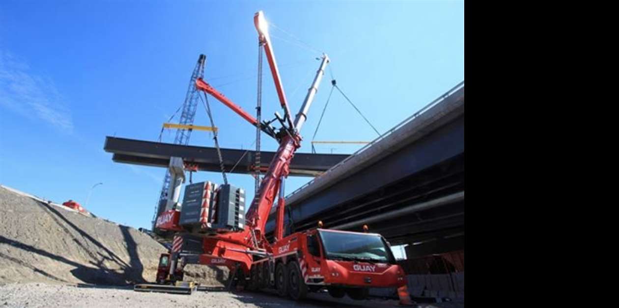 Guay Cranes on Canadian interchange - KHL Group