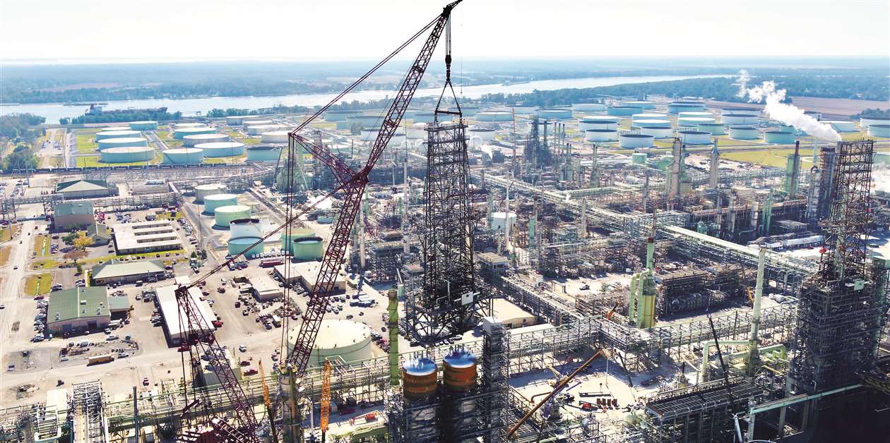 VersaCrane TC-36000/S2 makes lifting debut - KHL Group