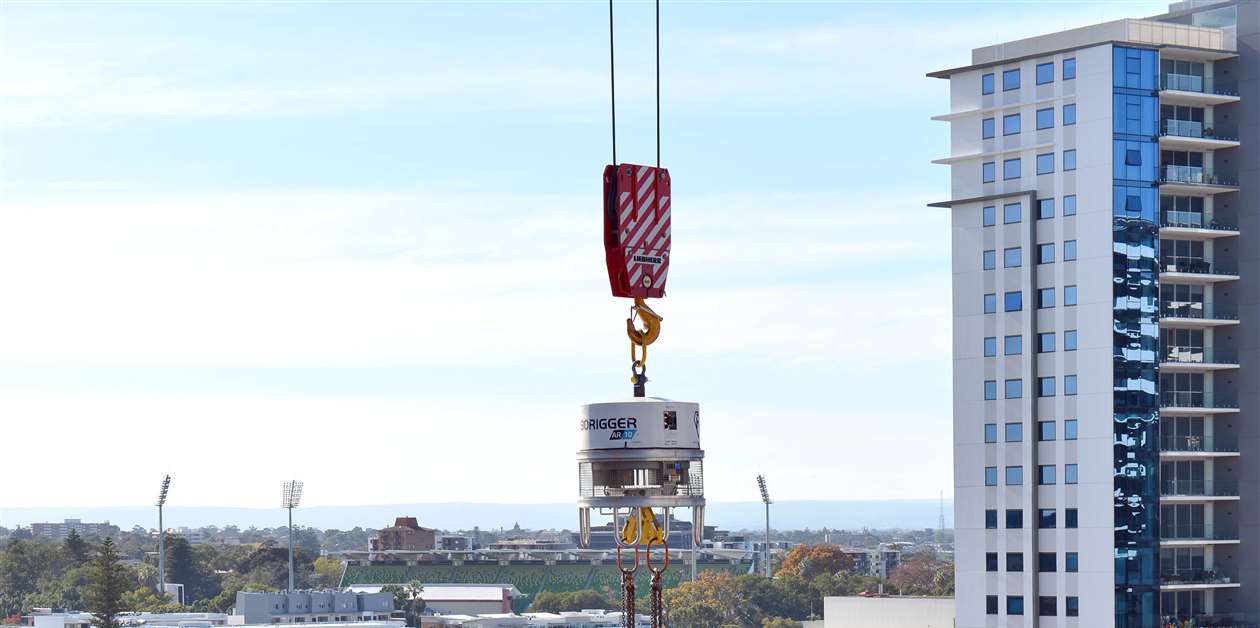 Multiplex pioneers Roborigger use - KHL Group