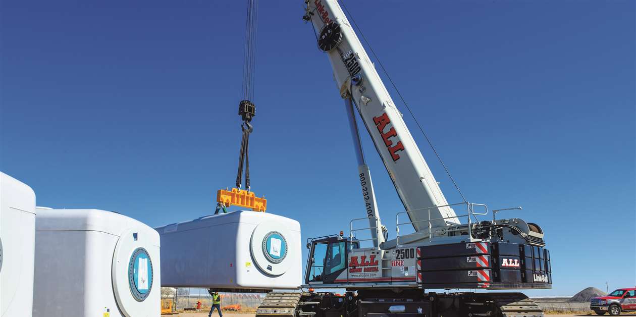 Crawler cranes: Model displays - KHL Group