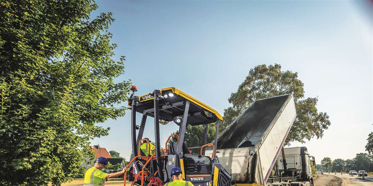 Bauma show guide: Road building and compaction - KHL Group