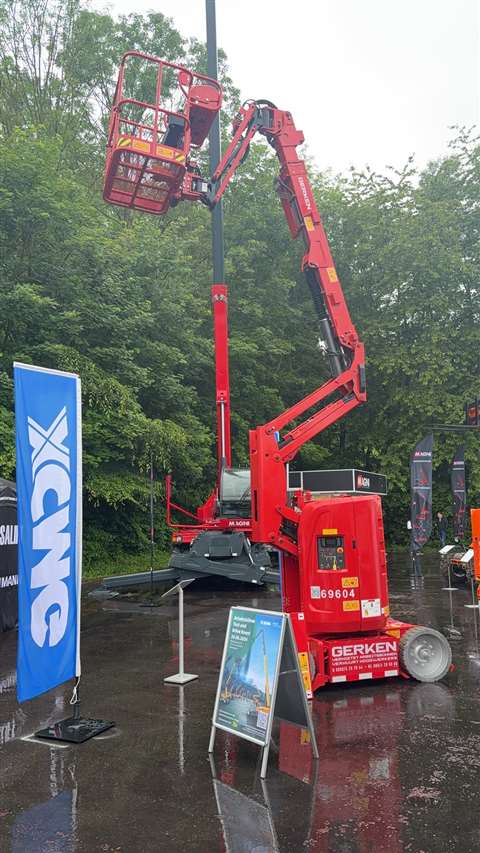 XCMG introduces new compact boom - KHL Group