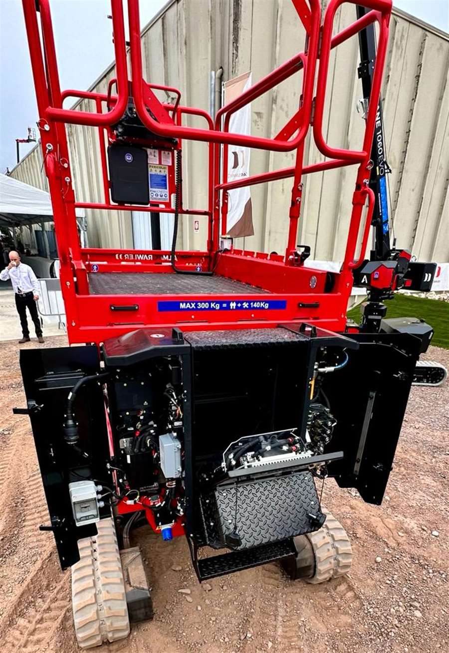 AlmaCrawler celebrates 10th birthday with electric lift launch - KHL Group