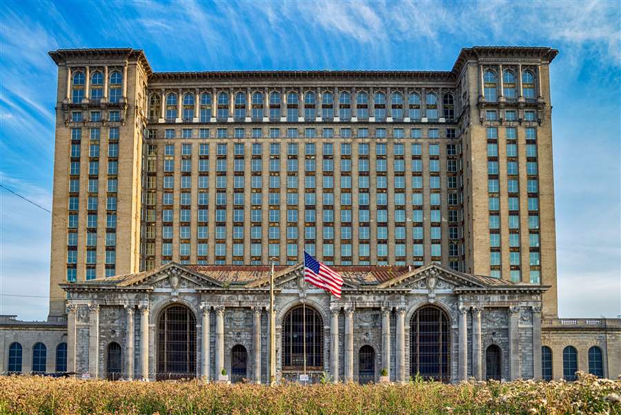Iconic building gets US$1billion makeover - KHL Group