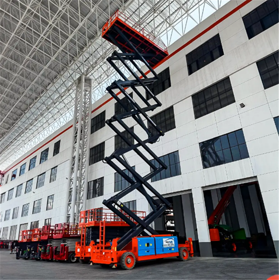 World’s tallest scissor unveiled - KHL Group